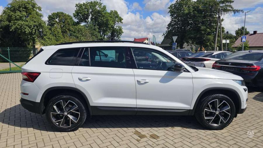 Белый Шкода Kodiaq 2017 в Пренай, объемом двигателя 1.40 л и пробегом 198 тыс. км за 16799 €, фото 9 на AUTOMOTO.COM.LV
