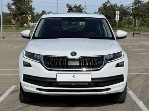 White Skoda Kodiaq 2017 in Siauliai, with an engine capacity of 1.97 L and mileage of 341 thousand km for 14129 €, photo 3 on AUTOMOTO.COM.LV