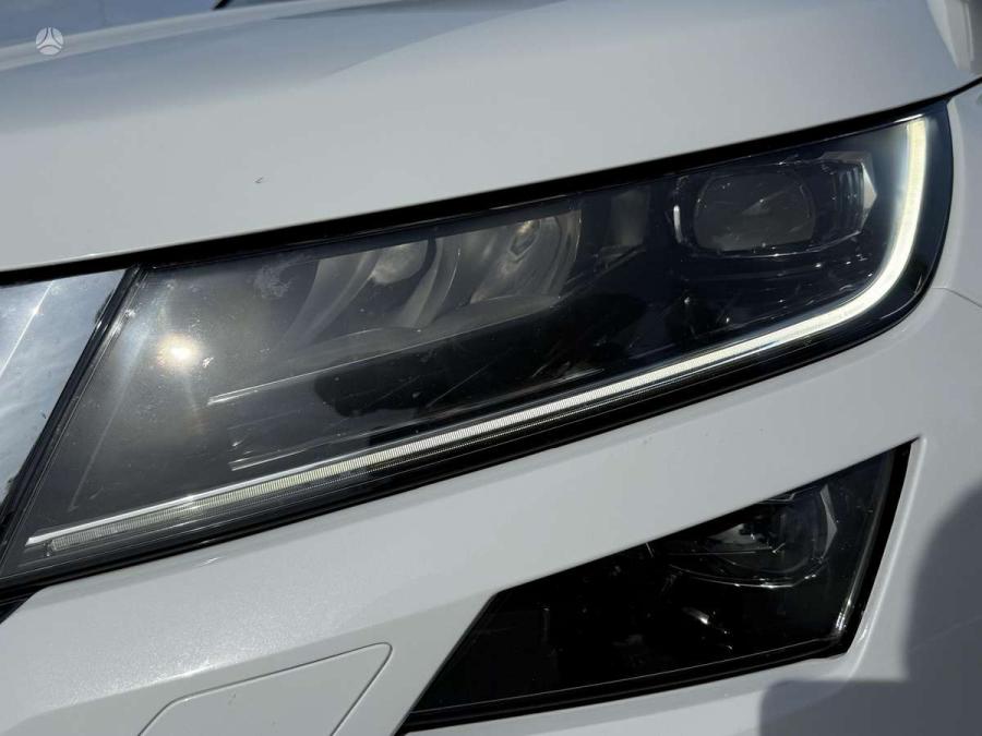 White Skoda Kodiaq 2017 in Siauliai, with an engine capacity of 1.97 L and mileage of 341 thousand km for 14129 €, photo 10 on AUTOMOTO.COM.LV