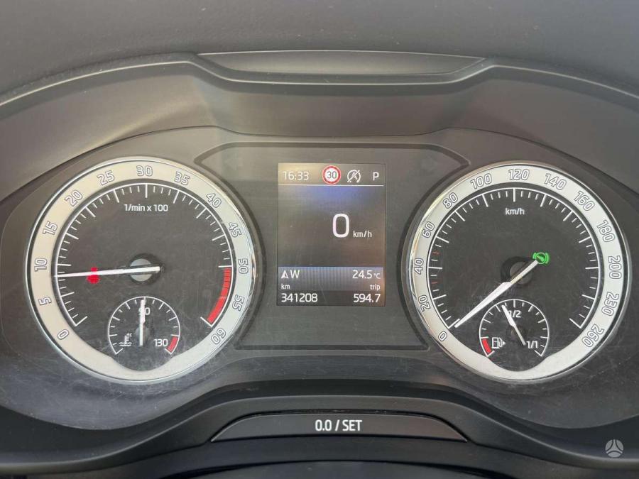 White Skoda Kodiaq 2017 in Siauliai, with an engine capacity of 1.97 L and mileage of 341 thousand km for 14129 €, photo 19 on AUTOMOTO.COM.LV
