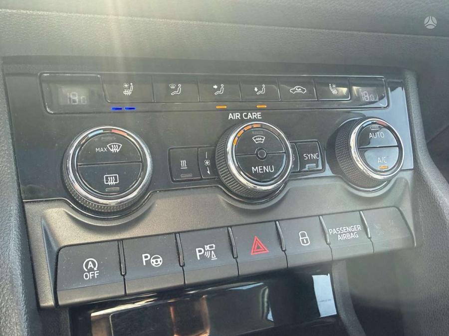 White Skoda Kodiaq 2017 in Siauliai, with an engine capacity of 1.97 L and mileage of 341 thousand km for 14129 €, photo 23 on AUTOMOTO.COM.LV