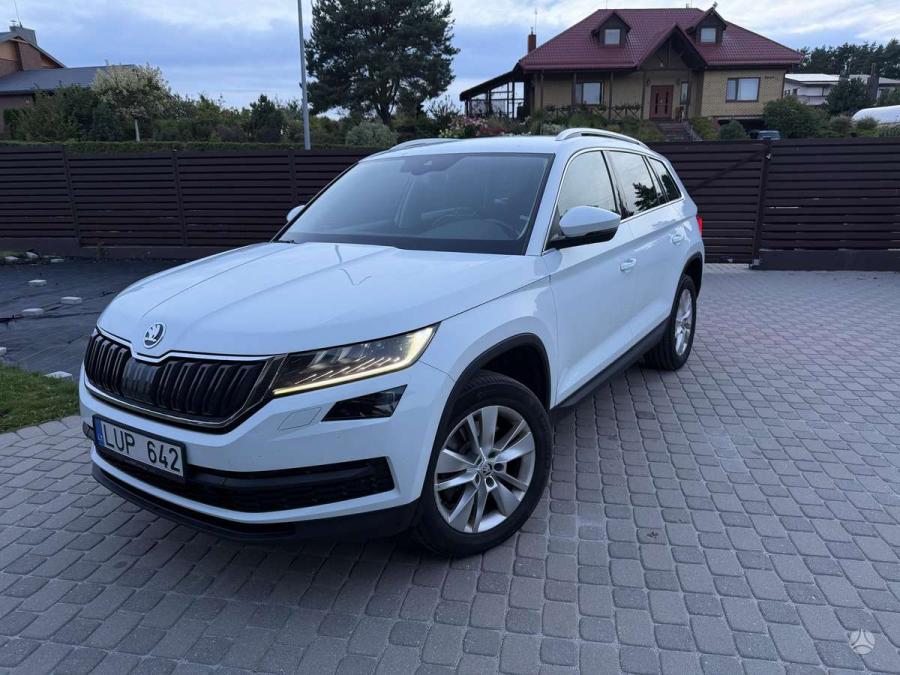 Белый Шкода Kodiaq 2017 в Вевис, объемом двигателя 1.97 л и пробегом 237 тыс. км за 17450 €, фото 1 на AUTOMOTO.COM.LV