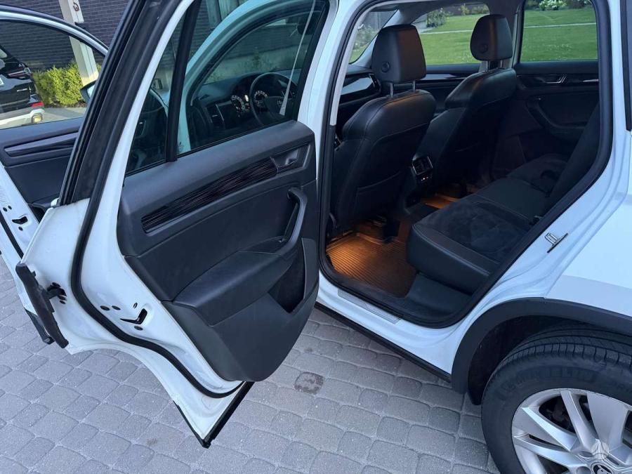 Белый Шкода Kodiaq 2017 в Вевис, объемом двигателя 1.97 л и пробегом 237 тыс. км за 17450 €, фото 13 на AUTOMOTO.COM.LV