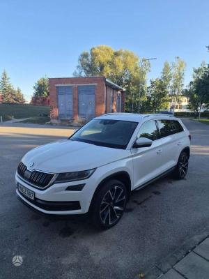 White Skoda Kodiaq 2017 in Alytus, with an engine capacity of 1.97 L and mileage of 327 thousand km for 15300 €, photo  on AUTOMOTO.COM.LV
