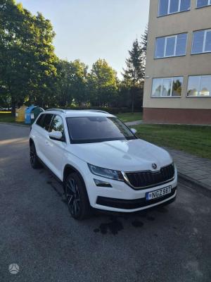 White Skoda Kodiaq 2017 in Alytus, with an engine capacity of 1.97 L and mileage of 327 thousand km for 15300 €, photo 3 on AUTOMOTO.COM.LV