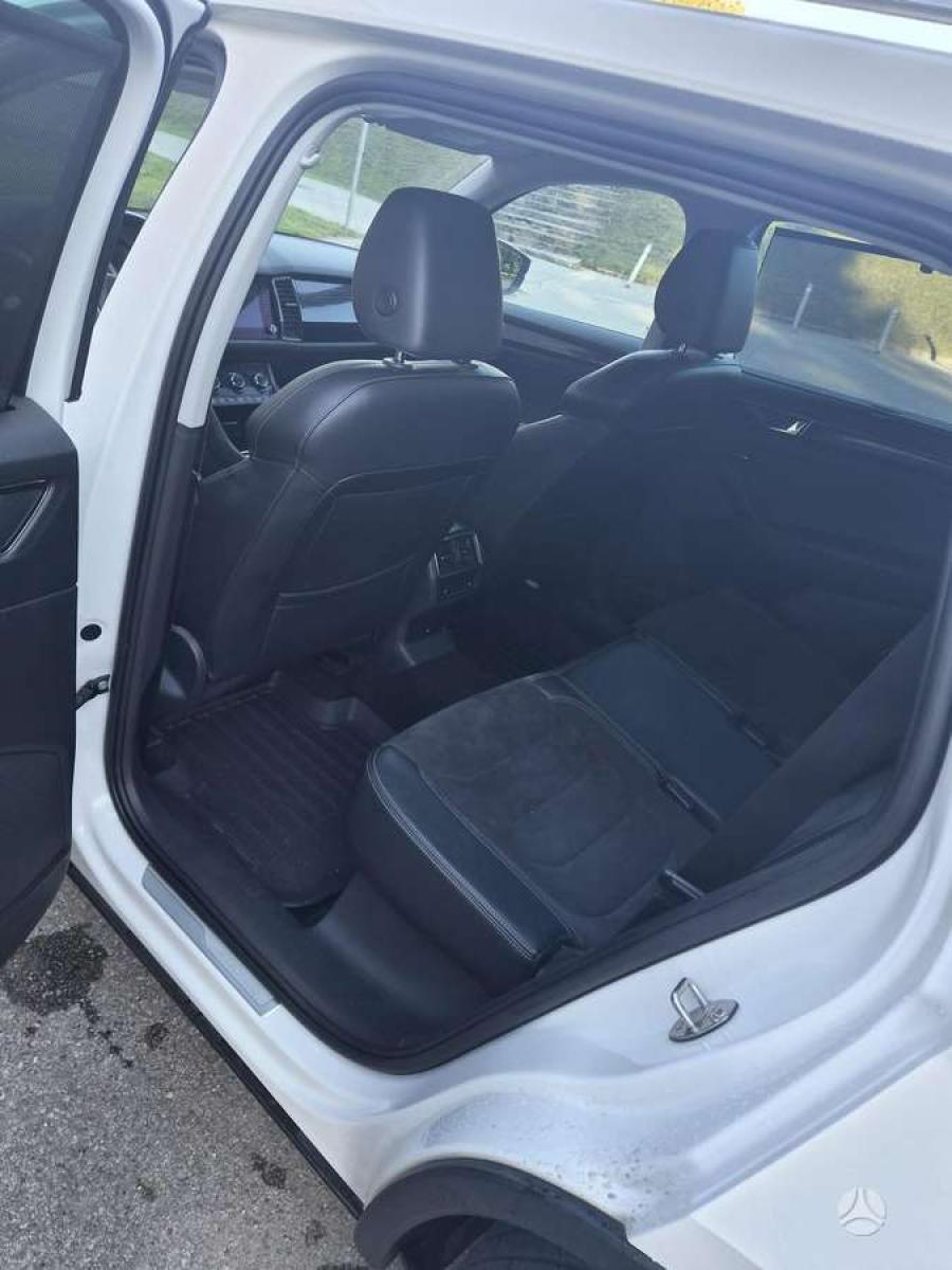 White Skoda Kodiaq 2017 in Alytus, with an engine capacity of 1.97 L and mileage of 327 thousand km for 15300 €, photo 9 on AUTOMOTO.COM.LV