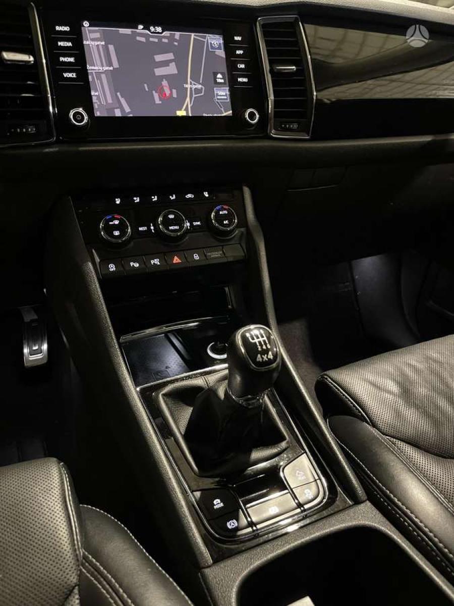 Balts Skoda Kodiaq 2017 Klaipėda, ar dzinēja tilpumu 1.40 L un nobraukumu 193 tūkst. km par 17999 €, foto 15 vietnē AUTOMOTO.COM.LV
