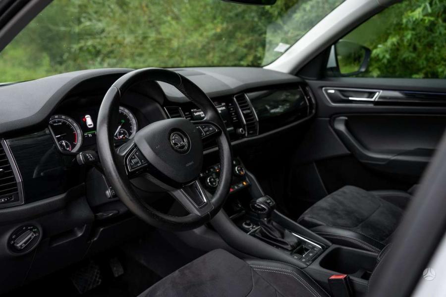 Белый Шкода Kodiaq 2017 в Электренай, объемом двигателя 1.97 л и пробегом 213 тыс. км за 16950 €, фото 12 на AUTOMOTO.COM.LV