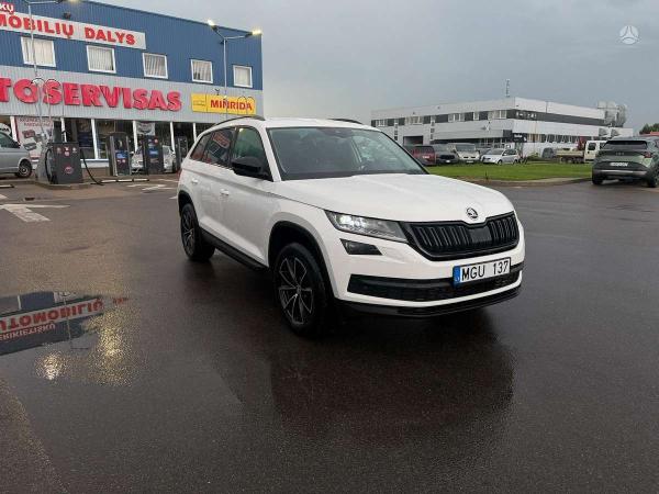 White Skoda Kodiaq 2017 in Klaipeda, with an engine capacity of 1.97 L and mileage of 184 thousand km for 16600 €, photo 4 on AUTOMOTO.COM.LV