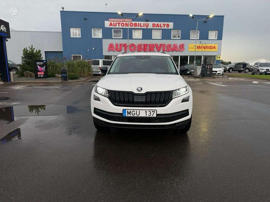 Белый Шкода Kodiaq 2017 в Клайпеда, объемом двигателя 1.97 л и пробегом 184 тыс. км за 16600 €, фото 6 на AUTOMOTO.COM.LV