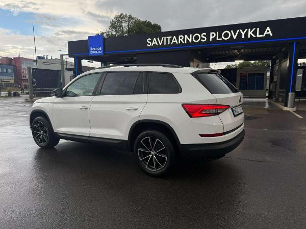 White Skoda Kodiaq 2017 in Klaipeda, with an engine capacity of 1.97 L and mileage of 184 thousand km for 16600 €, photo 8 on AUTOMOTO.COM.LV