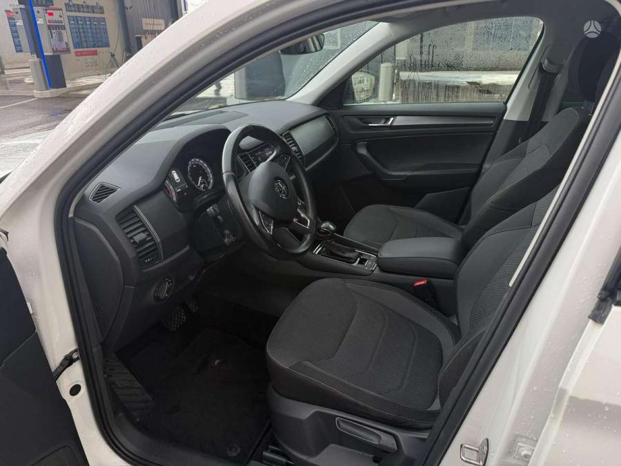 Белый Шкода Kodiaq 2017 в Клайпеда, объемом двигателя 1.97 л и пробегом 184 тыс. км за 16600 €, фото 12 на AUTOMOTO.COM.LV