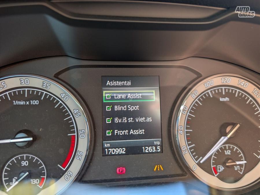 Белый Шкода Kodiaq 2017 в Каунас, объемом двигателя 2.00 л и пробегом 171 тыс. км за 21950 €, фото 11 на AUTOMOTO.COM.LV