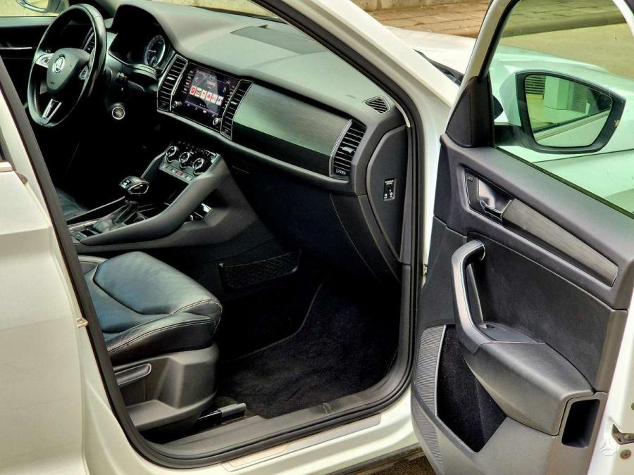 Balts Skoda Kodiaq 2017 Viļņa, ar dzinēja tilpumu 1.97 L un nobraukumu 287 tūkst. km par 13400 €, foto 37 vietnē AUTOMOTO.COM.LV