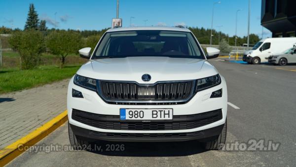 Skoda Kodiaq 2017 in Tallinn on AUTOMOTO.COM.LV White Skoda Kodiaq 2017 in Tallinn, with an engine capacity of 2.00 L and mileage of 123 thousand km for 21500 €, photo 3 on AUTOMOTO.COM.LV