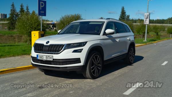 Skoda Kodiaq 2017 in Tallinn on AUTOMOTO.COM.LV White Skoda Kodiaq 2017 in Tallinn, with an engine capacity of 2.00 L and mileage of 123 thousand km for 21500 €, photo 4 on AUTOMOTO.COM.LV