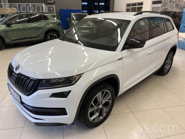 White Skoda Kodiaq 2018 in Riga, with an engine capacity of 2.00 L and mileage of 73 thousand km for 25500 €, photo 2 on AUTOMOTO.COM.LV