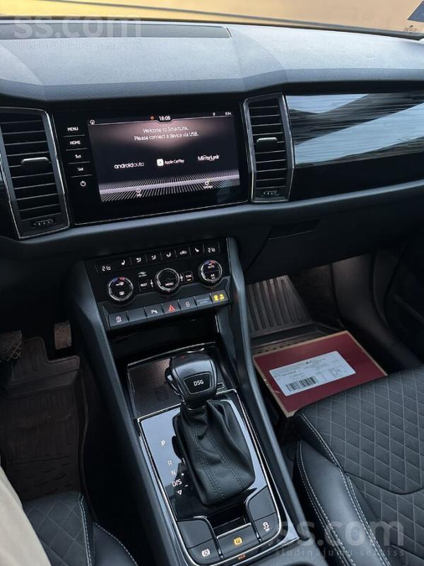 White Skoda Kodiaq 2018 in Riga, with an engine capacity of 2.00 L and mileage of 140 thousand km for 19990 €, photo 11 on AUTOMOTO.COM.LV