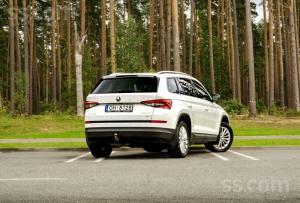 Белый Шкода Kodiaq 2018 в Рига, объемом двигателя 2.00 л и пробегом 293 тыс. км за 19590 €, фото 5 на AUTOMOTO.COM.LV