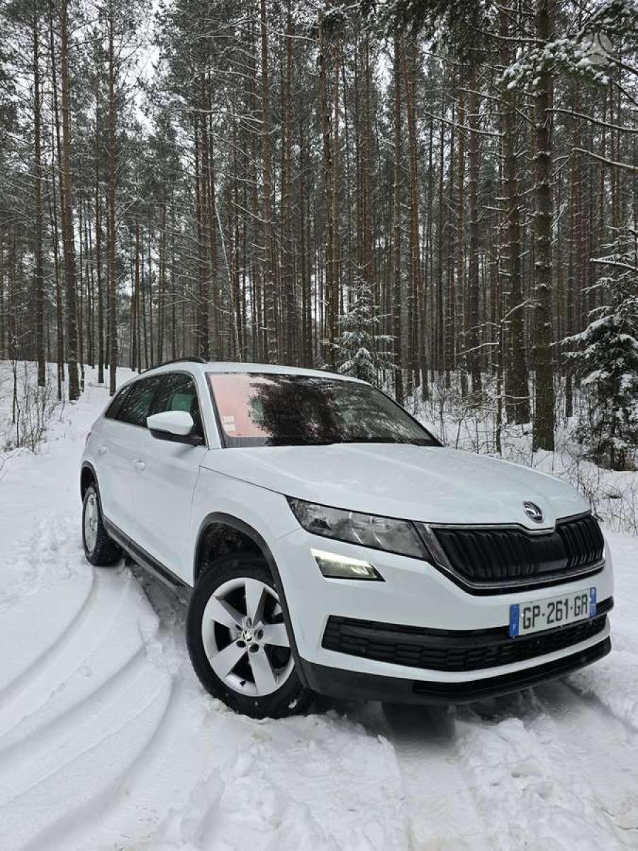 White Skoda Kodiaq 2018 in Vilnius, with an engine capacity of 1.97 L and mileage of 250 thousand km for 15750 €, photo 2 on AUTOMOTO.COM.LV