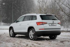 White Skoda Kodiaq 2018 in Elektrenai, with an engine capacity of 1.97 L and mileage of 238 thousand km for 17400 €, photo 7 on AUTOMOTO.COM.LV