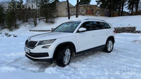 White Skoda Kodiaq 2018 in Ventspils, with an engine capacity of 2.00 L and mileage of 239 thousand km for 18150 €, photo 1 on AUTOMOTO.COM.LV