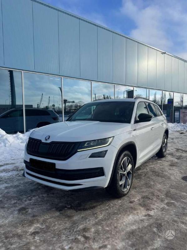 White Skoda Kodiaq 2018 in Klaipeda, with an engine capacity of 1.98 L and mileage of 230 thousand km for 18800 €, photo 1 on AUTOMOTO.COM.LV