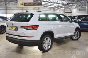 Белый Шкода Kodiaq 2018 в Рига, объемом двигателя 2.00 л и пробегом 142 тыс. км за 19900 €, фото 2 на AUTOMOTO.COM.LV