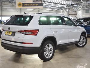 White Skoda Kodiaq 2018 in Riga, with an engine capacity of 2.00 L and mileage of 142 thousand km for 19900 €, photo 27 on AUTOMOTO.COM.LV