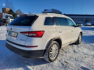 Balts Skoda Kodiaq 2018 Alīta, ar dzinēja tilpumu 2.00 L un nobraukumu 215 tūkst. km par 11500 €, foto 3 vietnē AUTOMOTO.COM.LV
