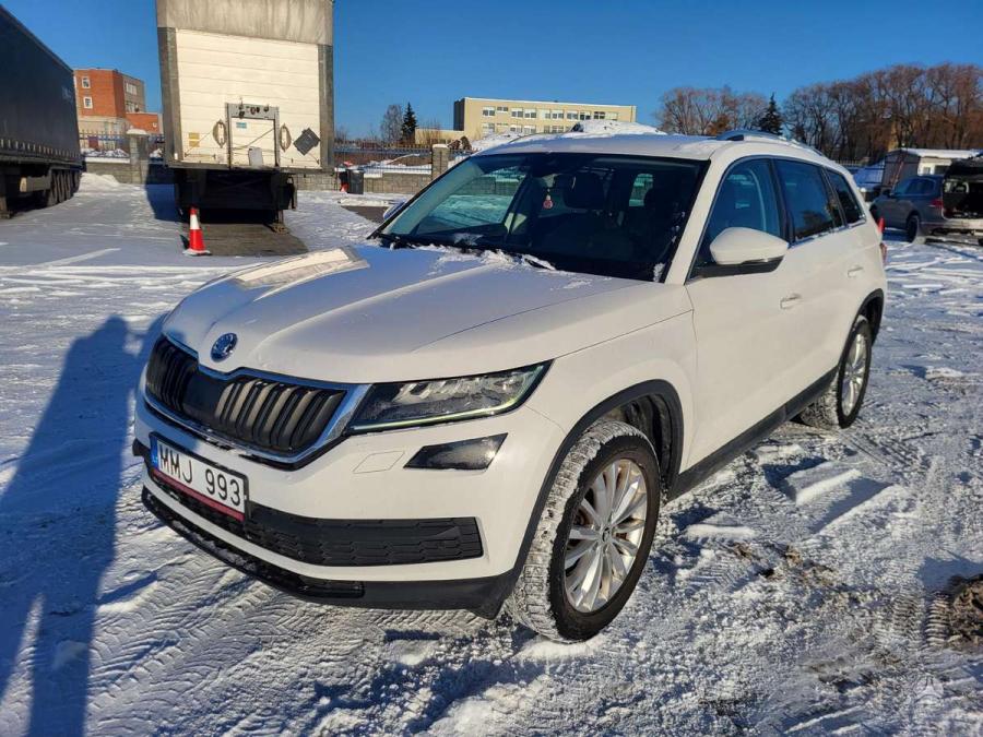 Balts Skoda Kodiaq 2018 Alīta, ar dzinēja tilpumu 2.00 L un nobraukumu 215 tūkst. km par 11500 €, foto 4 vietnē AUTOMOTO.COM.LV