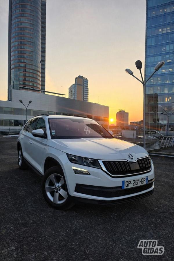 White Skoda Kodiaq 2018 in Vilnius, with an engine capacity of 2.00 L and mileage of 250 thousand km for 15950 €, photo 1 on AUTOMOTO.COM.LV