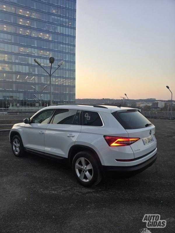 White Skoda Kodiaq 2018 in Vilnius, with an engine capacity of 2.00 L and mileage of 250 thousand km for 15950 €, photo 8 on AUTOMOTO.COM.LV