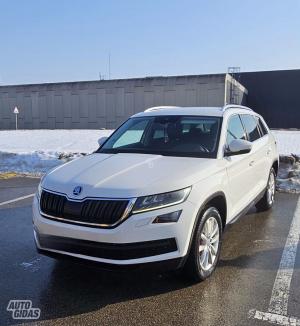 Белый Шкода Kodiaq 2018 в Паневежис, объемом двигателя 2.00 л и пробегом 385 тыс. км за 16000 €, фото  на AUTOMOTO.COM.LV