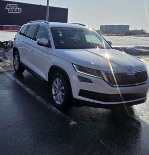 Белый Шкода Kodiaq 2018 в Паневежис, объемом двигателя 2.00 л и пробегом 385 тыс. км за 16000 €, фото 3 на AUTOMOTO.COM.LV