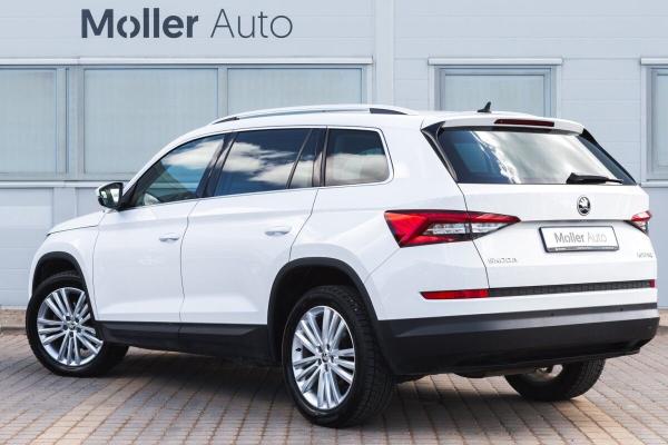 White Skoda Kodiaq 2018 in Ventspils, with an engine capacity of 2.00 L and mileage of 241 thousand km for 17850 €, photo 3 on AUTOMOTO.COM.LV