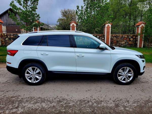 Белый Шкода Kodiaq 2018 в Паланга, объемом двигателя 2.00 л и пробегом 142 тыс. км за 19800 €, фото 4 на AUTOMOTO.COM.LV