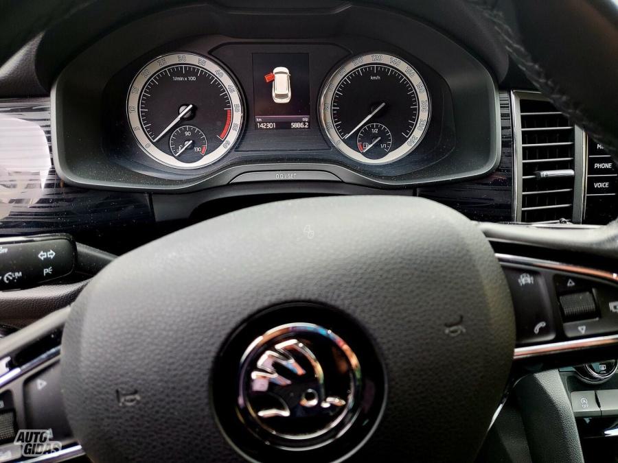 Белый Шкода Kodiaq 2018 в Паланга, объемом двигателя 2.00 л и пробегом 142 тыс. км за 19800 €, фото 12 на AUTOMOTO.COM.LV