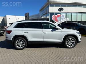 Белый Шкода Kodiaq 2018 в Лиепая, объемом двигателя 2.00 л и пробегом 241 тыс. км за 15900 €, фото 6 на AUTOMOTO.COM.LV