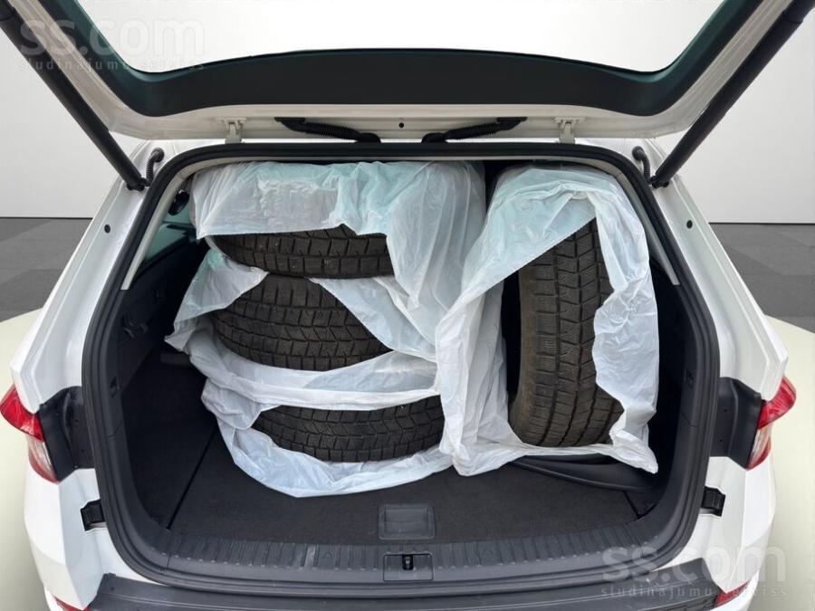 Balts Skoda Kodiaq 2018 Rīga, ar dzinēja tilpumu 2.00 L un nobraukumu 152 tūkst. km par 17990 €, foto 19 vietnē AUTOMOTO.COM.LV