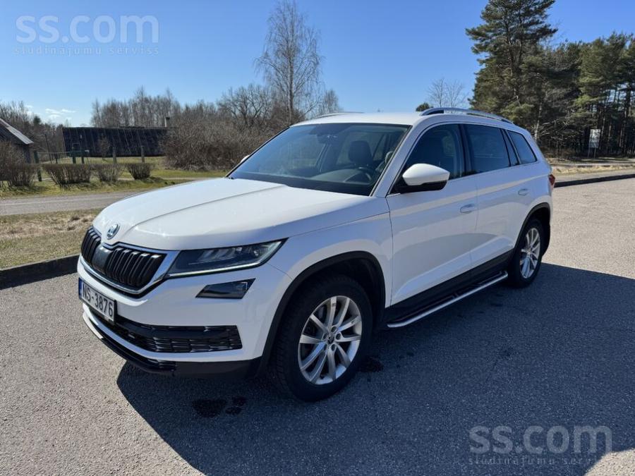 White Skoda Kodiaq 2018 in Ventspils, with an engine capacity of 2.00 L and mileage of 149 thousand km for 18500 €, photo 3 on AUTOMOTO.COM.LV