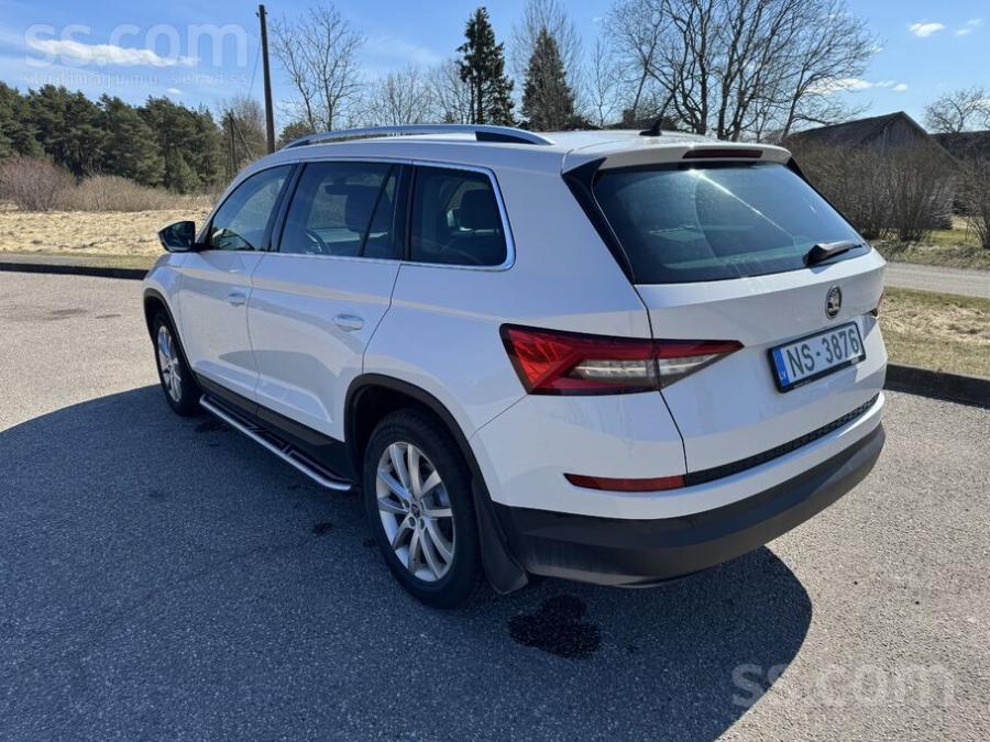 White Skoda Kodiaq 2018 in Ventspils, with an engine capacity of 2.00 L and mileage of 149 thousand km for 18500 €, photo 5 on AUTOMOTO.COM.LV