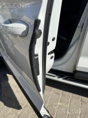 White Skoda Kodiaq 2018 in Ventspils, with an engine capacity of 2.00 L and mileage of 149 thousand km for 18500 €, photo 20 on AUTOMOTO.COM.LV