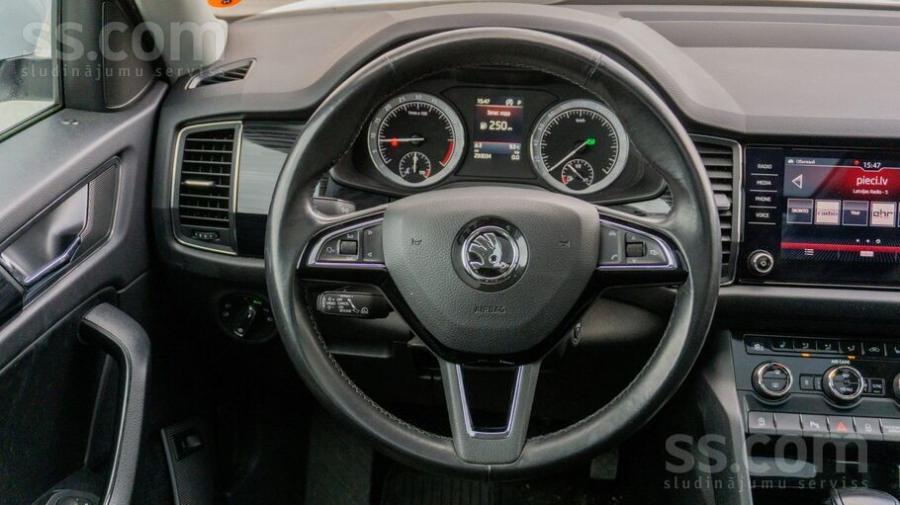 Белый Шкода Kodiaq 2018 в Рига, объемом двигателя 2.00 л и пробегом 293 тыс. км за 18490 €, фото 14 на AUTOMOTO.COM.LV
