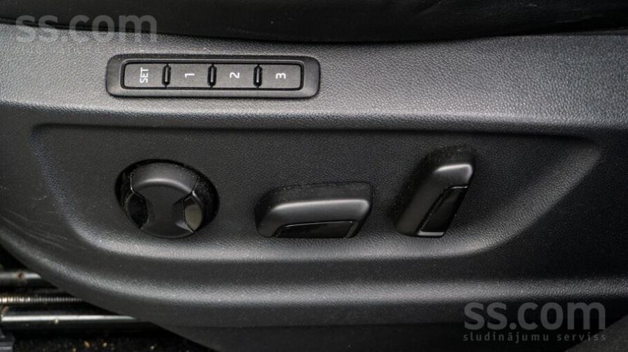Белый Шкода Kodiaq 2018 в Рига, объемом двигателя 2.00 л и пробегом 293 тыс. км за 18490 €, фото 30 на AUTOMOTO.COM.LV