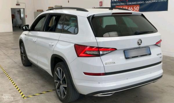 White Skoda Kodiaq 2018 in Kaunas, with an engine capacity of 2.00 L and mileage of 242 thousand km for 18950 €, photo 3 on AUTOMOTO.COM.LV
