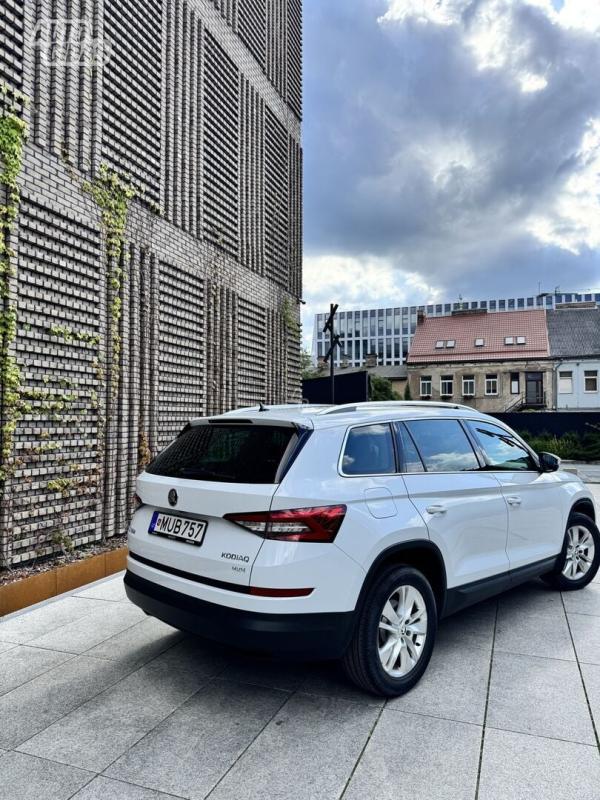 White Skoda Kodiaq 2018 in Vilnius, with an engine capacity of 2.00 L and mileage of 121 thousand km for 21000 €, photo 6 on AUTOMOTO.COM.LV