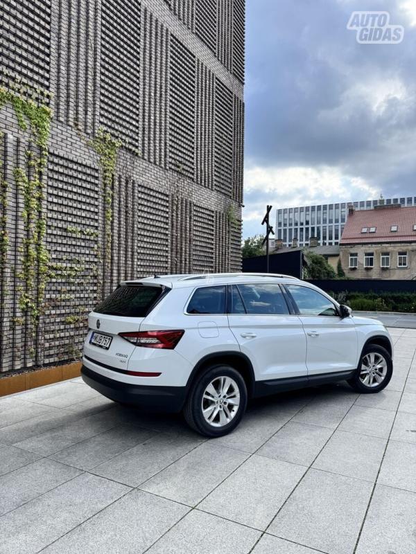 White Skoda Kodiaq 2018 in Vilnius, with an engine capacity of 2.00 L and mileage of 121 thousand km for 21000 €, photo 8 on AUTOMOTO.COM.LV