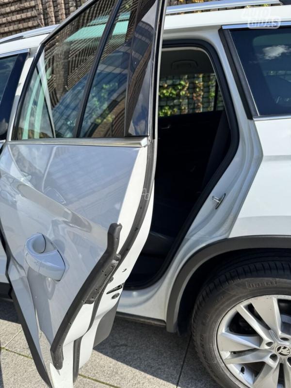 White Skoda Kodiaq 2018 in Vilnius, with an engine capacity of 2.00 L and mileage of 121 thousand km for 21000 €, photo 10 on AUTOMOTO.COM.LV