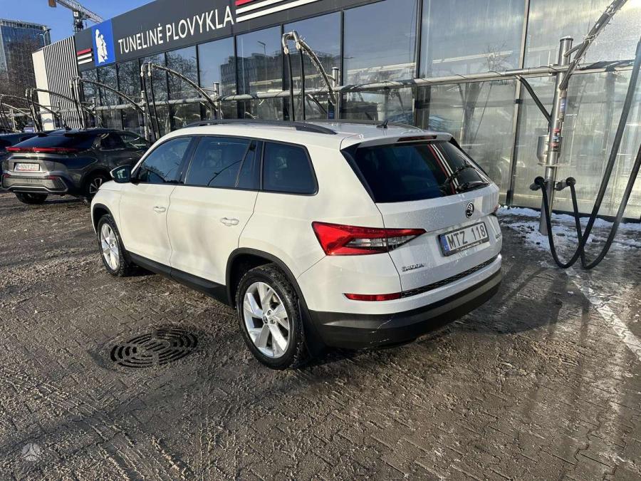 Белый Шкода Kodiaq 2018 в Вильнюс, объемом двигателя 1.97 л и пробегом 252 тыс. км за 13500 €, фото 1 на AUTOMOTO.COM.LV